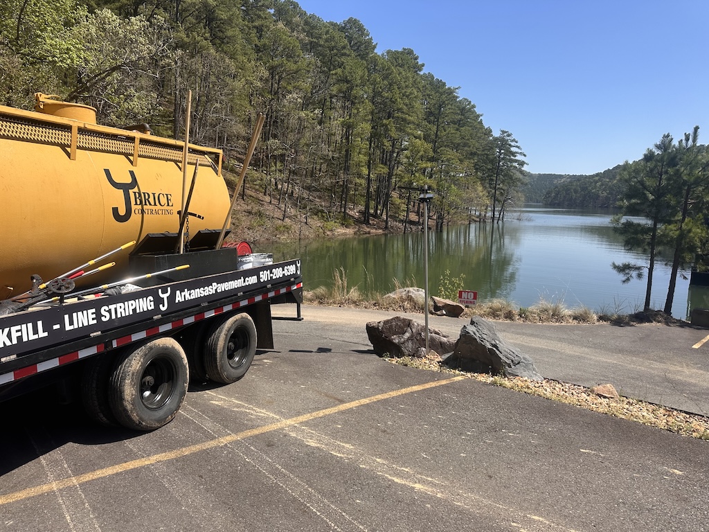 Best Sealcoating Contractors - Little Rock, AR Sealcoating